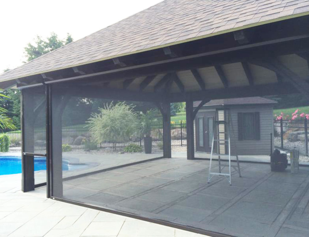 How to Clean and Maintain Retractable Phantom Screens
